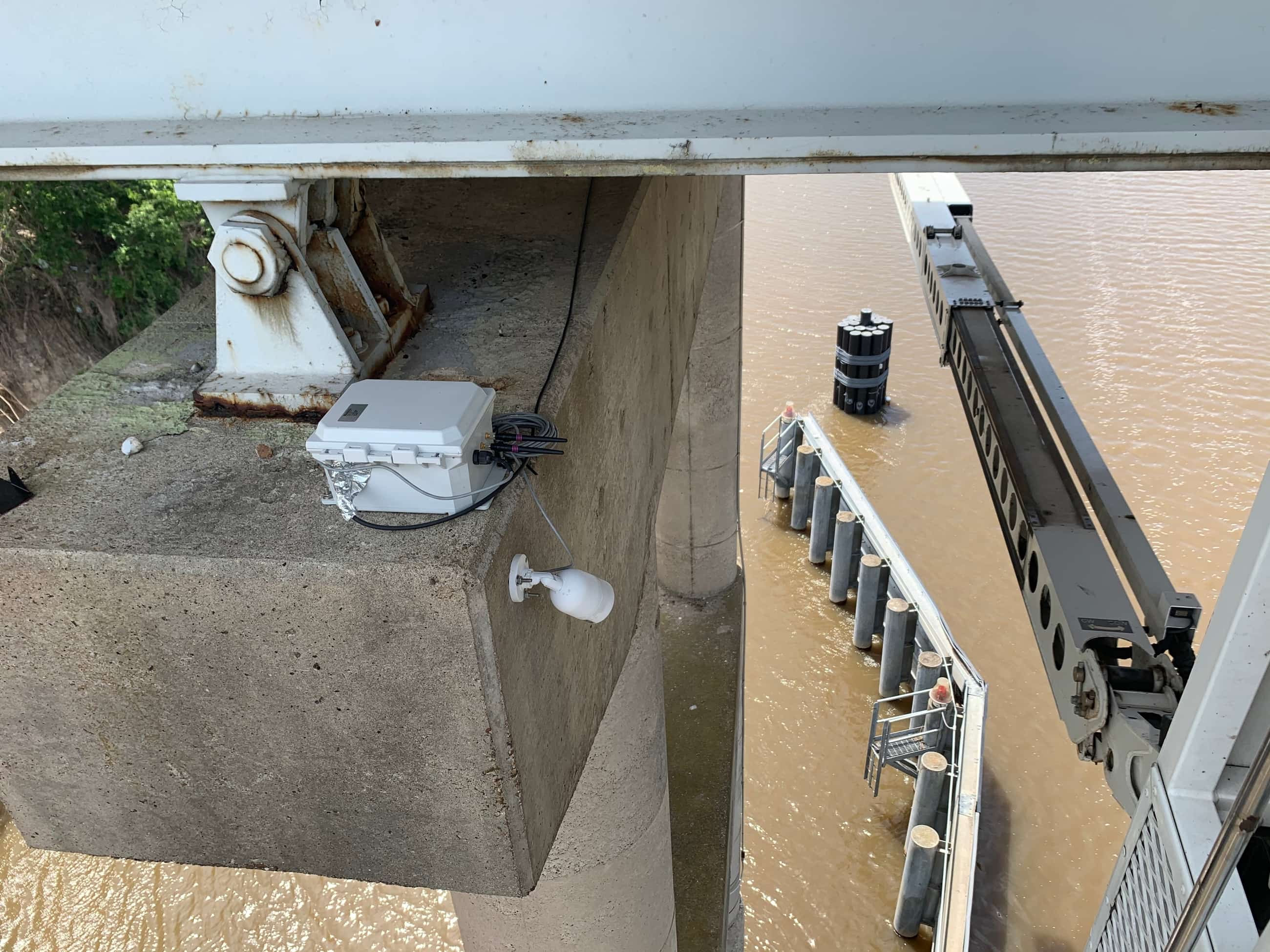 Monitoring Vehicle Collision Impact Detection on Bridges | Resensys